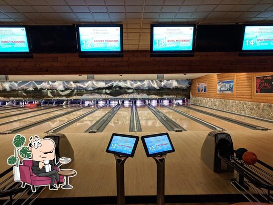 Alpine Lanes and Avalanche Grill in Muskego - Restaurant menu and reviews