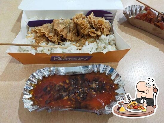 Paotsin, Makati, Cash 'n Carry Mall Palanan St Food Circle - Restaurant ...