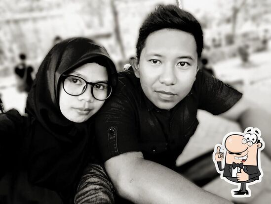 Dongkal Aduhai cafe, Saga