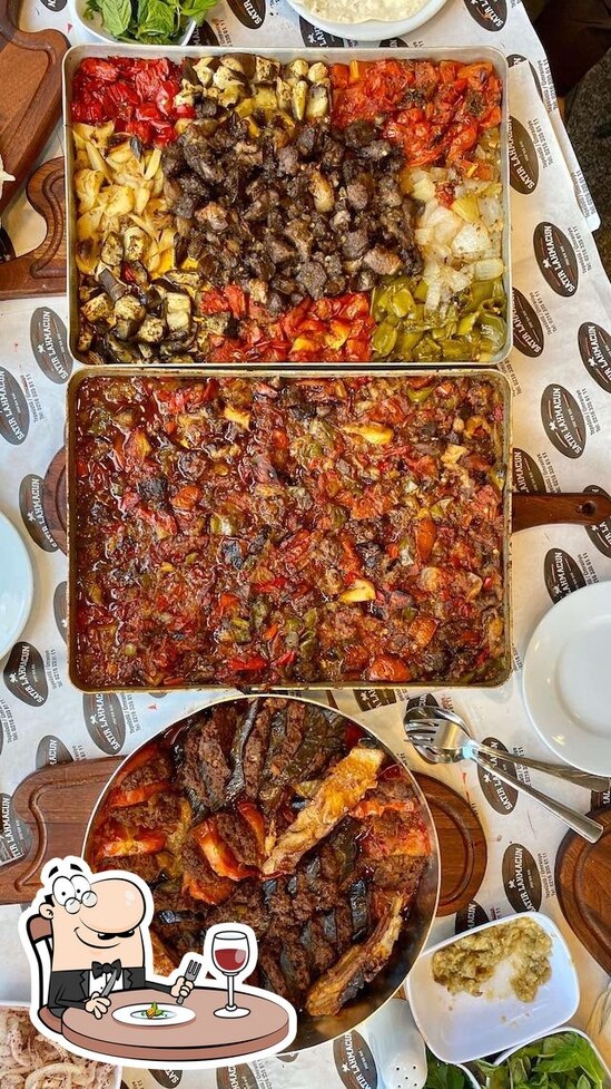 Satırdan Lahmacun, Istanbul, Poyraz Cd. No:6 - Restaurant menu and reviews