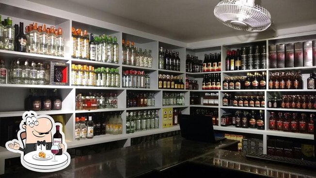 Cee Cee's Bar, Mahé - Restaurant menu, prices and reviews