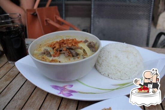 Bee’s Thai Food restaurant, Stockholm, Kungsholmsgatan 40 - Restaurant ...