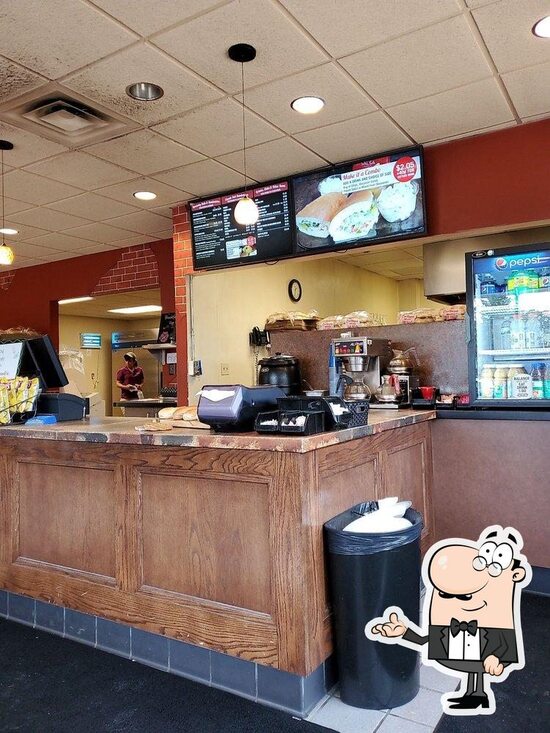 Costanzo's Bakery Inc in Cheektowaga - Restaurant menu and reviews