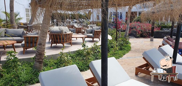 Menu at Oasis Grill & Asian Cuisine restaurant, Playa Blanca
