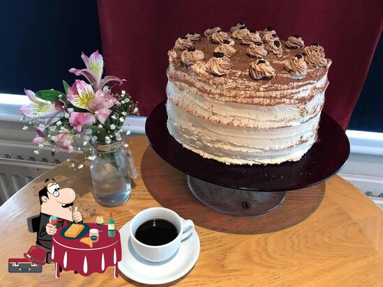 The Flight Deck Cafe - Lasham Clubhouse in England - Restaurant reviews