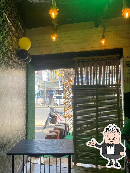 The Bullet Cafe, India - Restaurant reviews