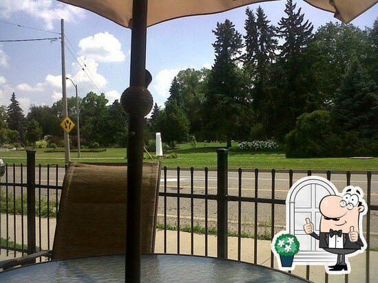 African Trade Winds in Kitchener - Restaurant reviews