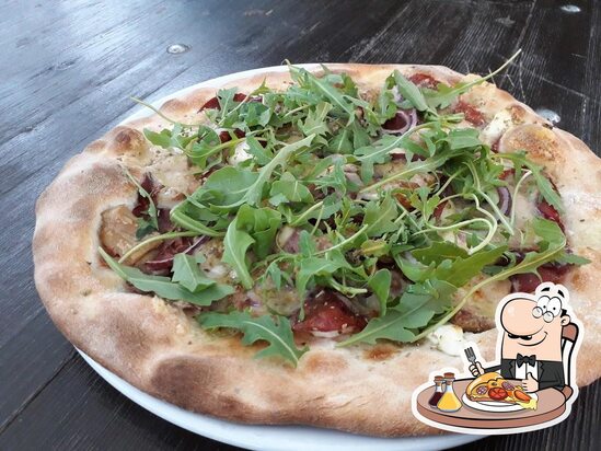 Strapizza bar pizza palestra compleanni, Sernio - Restaurant reviews