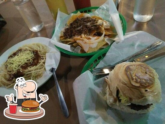 Yvan Navy & Kebab Haus restaurant, Lipa