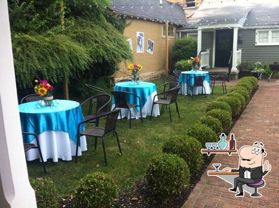 Chapeze House, Bardstown - Restaurant menu, prices and reviews