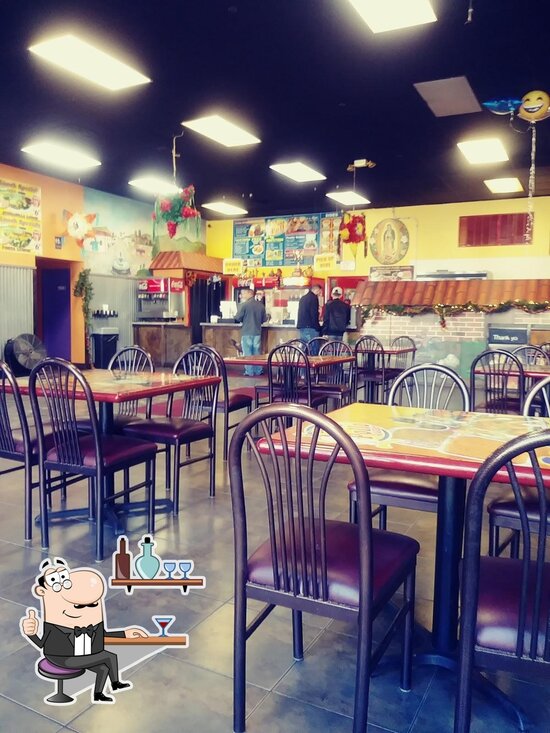 La Casa de Pollo Asado in Elgin - Restaurant menu and reviews