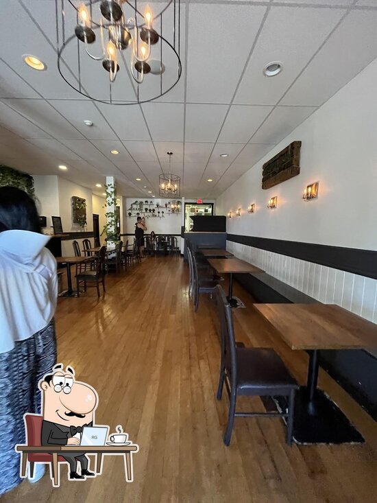 Nanda Chicken, Nanaimo - Restaurant menu, prices and reviews