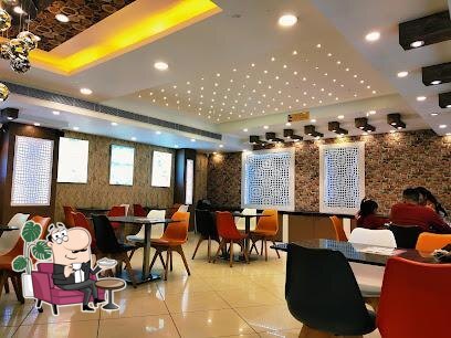 Capsicum Food Court Best Restaurant in Varanasi Best Family Restaurant ...