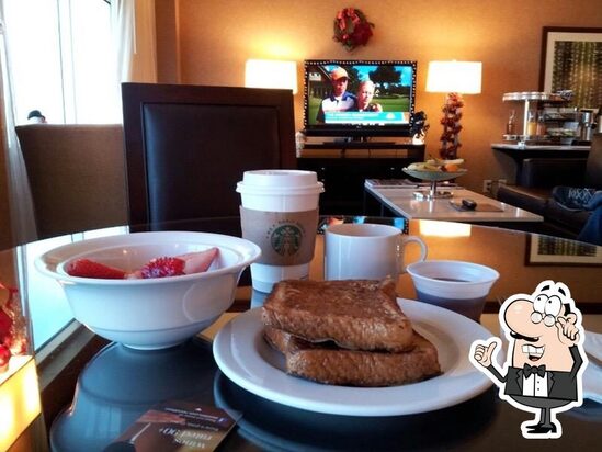 Sheraton Club Lounge in Arlington - Restaurant reviews