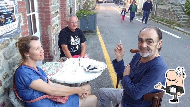 Chez Joel, bar à la mairie, Saint-Briac-sur-Mer - Restaurant reviews