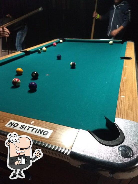 Shark Tank Pub in Belleville - Restaurant reviews