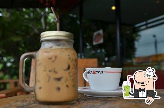 Menu at 4 Season Coffee & Carcare cafe, Bangkok
