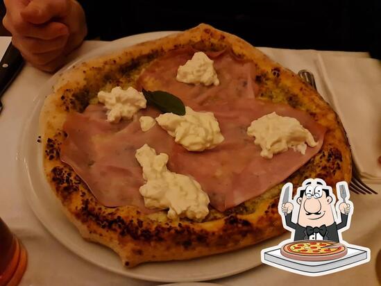 Menu at A’ Pizzella restaurant, Milan