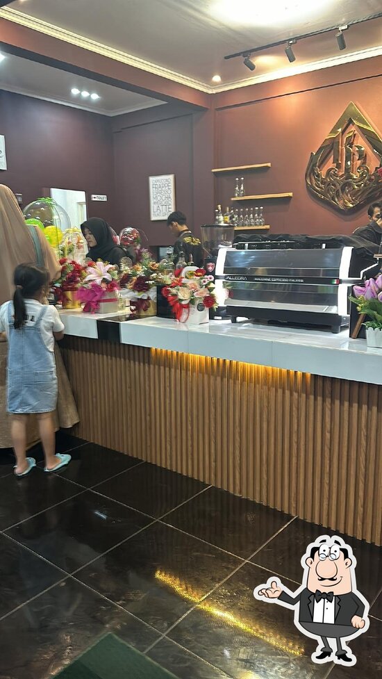 Keraton pallace cafe dan resto, Tegal - Restaurant menu, prices and reviews