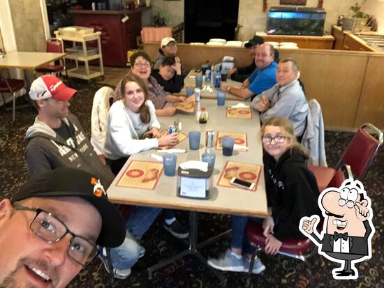 Wayne's Family Restaurant in Estevan - Restaurant menu and reviews