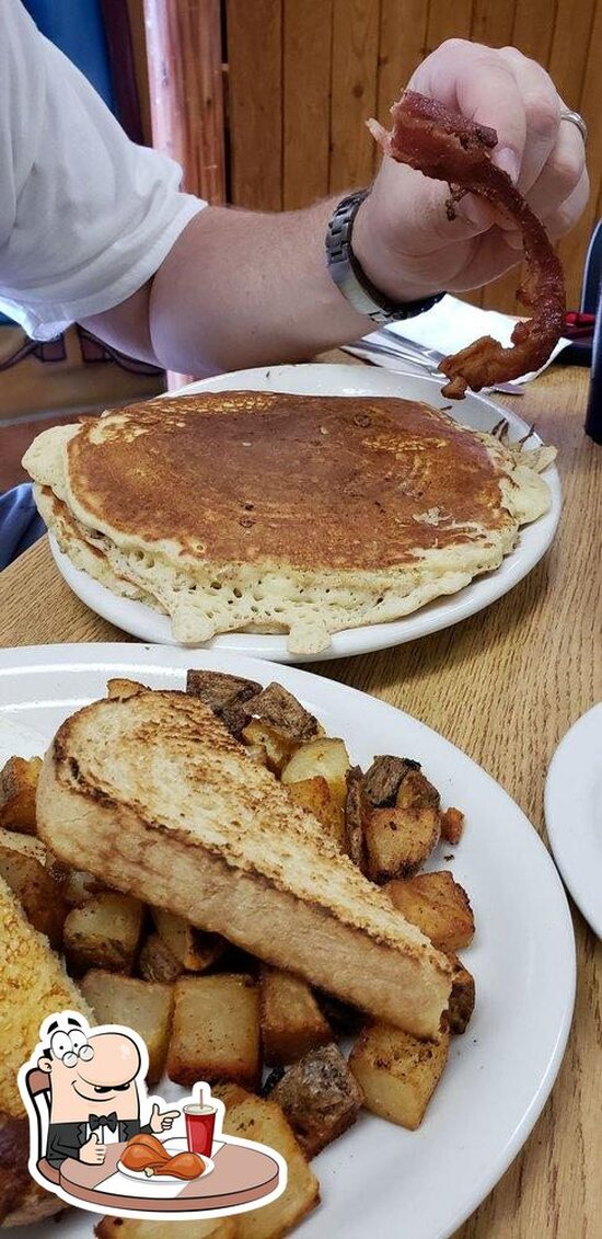 Happy Rooster Cafe in Tucson - Restaurant menu and reviews