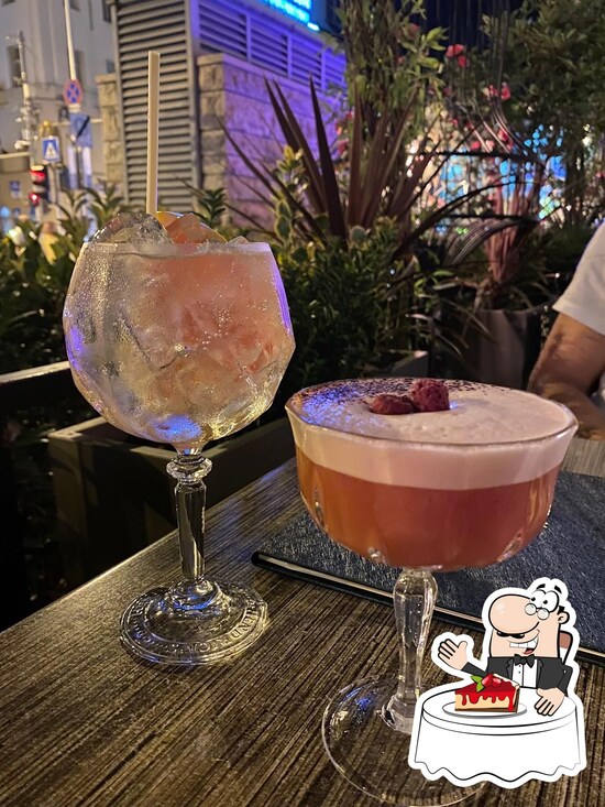Gin Corner Bár pub & bar, Budapest - Restaurant menu and reviews