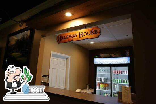 The Clubhouse Eat • Drink • Golf in Fairfield - Restaurant reviews