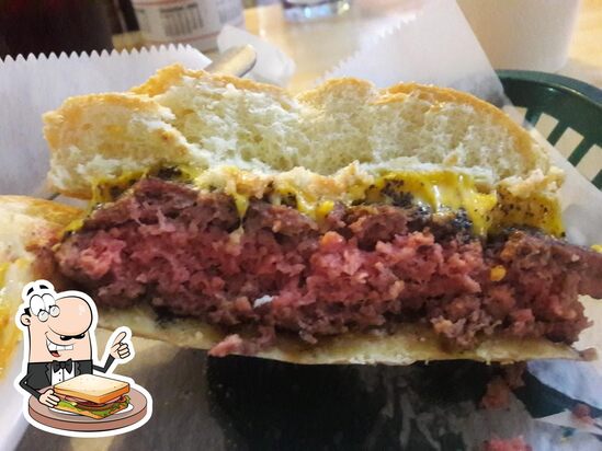 Castaways Restaurant, 23525 FL-40 W in Astor - Restaurant menu and reviews