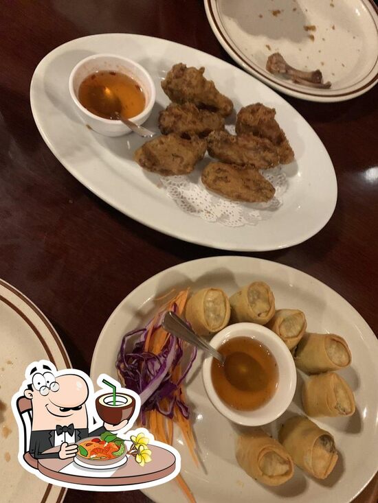 Mom Can Cook Thai Kitchen in Santa Clarita - Restaurant menu and reviews