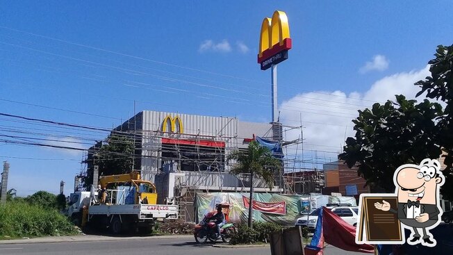Menu at McDonald's restaurant, Roxas City