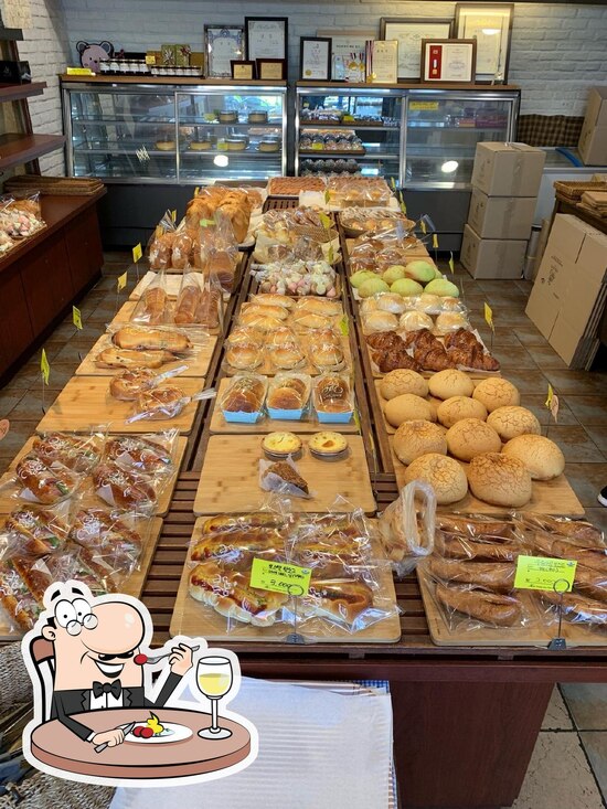 Menu at Kim Youngpyo Bakery, Busan