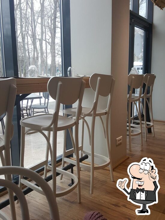 Brutarie-patiserie-cofetarie -restaurant frantuzesc Arc Bakery ...