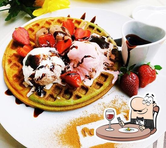 Menu at Pocoyo Waffle restaurant, Mojokerto