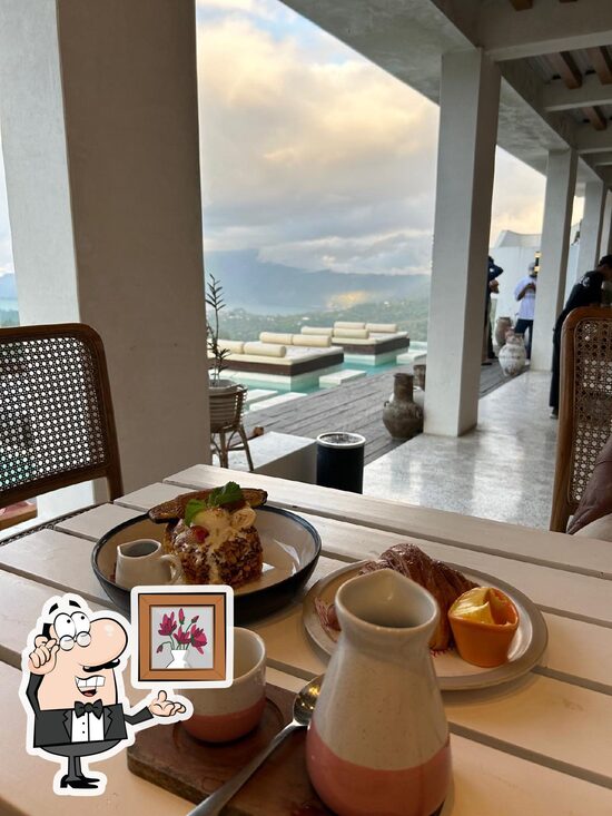 Paperhills, Central Batur - Restaurant menu, prices and reviews