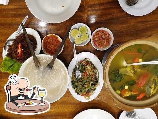 Restaurante Resto Yougwa Danau Sentani, Central Jakarta - Opiniones del ...