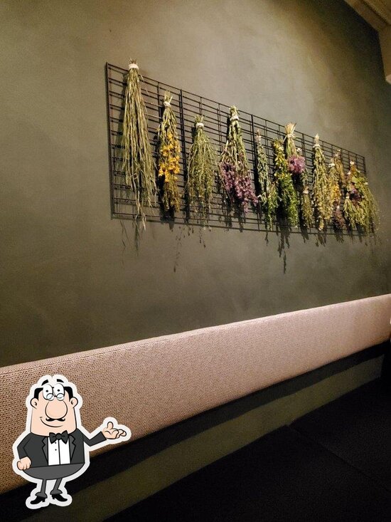 Menu at Restaurant Yarrow, Edmonton