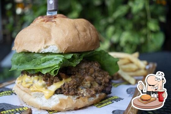 Monster Burger & BBQ, Manzanillo - Restaurant menu and reviews