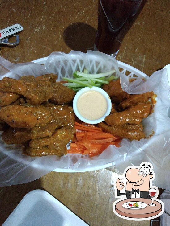 LAS CHULAS WILD WINGS pub & bar, Matehuala - Restaurant reviews
