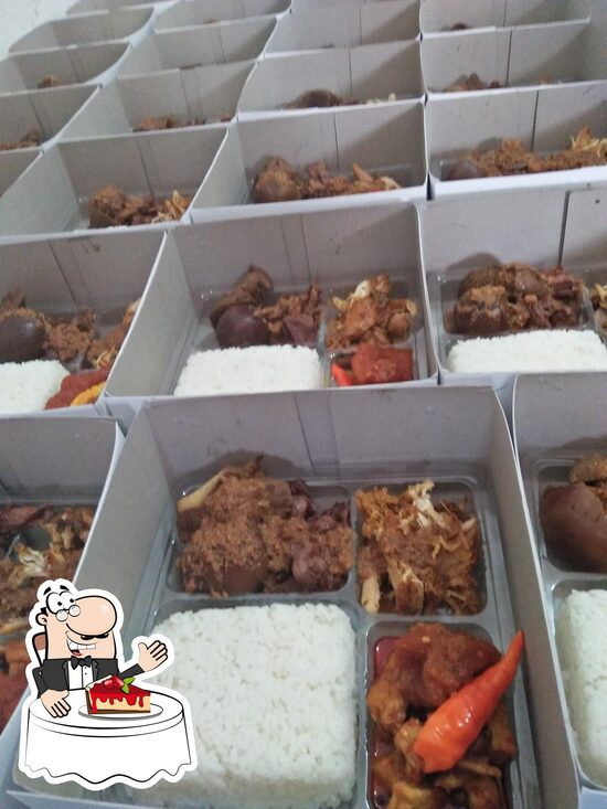 Gudeg Wijilan Yogyakarta Hj. Yetty Semarang, Semarang - Restaurant menu ...