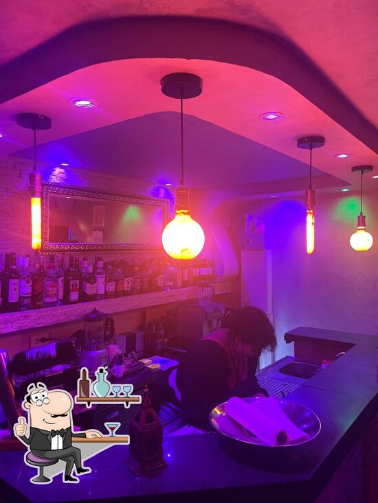 Empire Bar, Düsseldorf - Speisekarte, Preise und Bewertungen