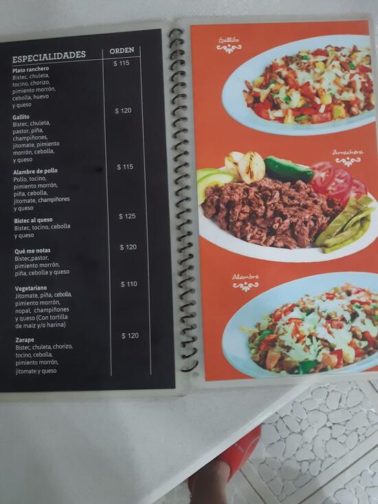 Menu at Tacos Los Tarascos restaurant, Acapulco