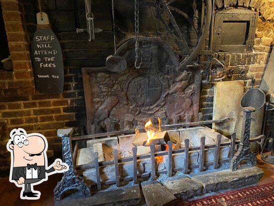Menu at The Spotted Dog pub & bar, Penshurst, Smarts Hill