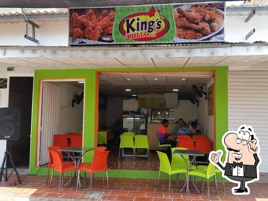 Menu at King's pollo restaurant, Puerto Santander