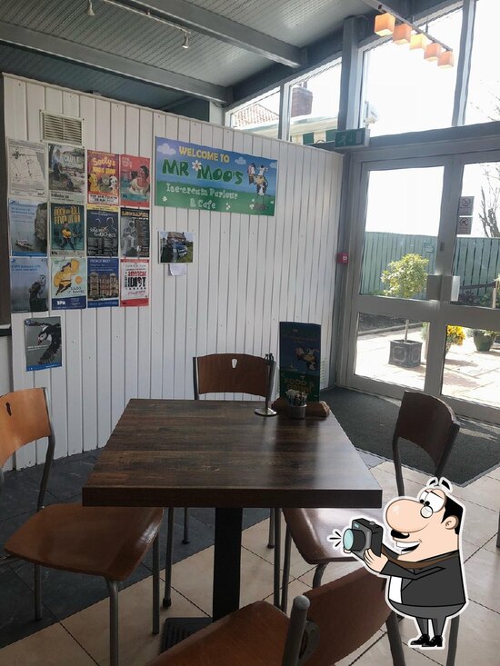 Menu at Mr Moo's Ice Cream Parlour cafe, Skipsea