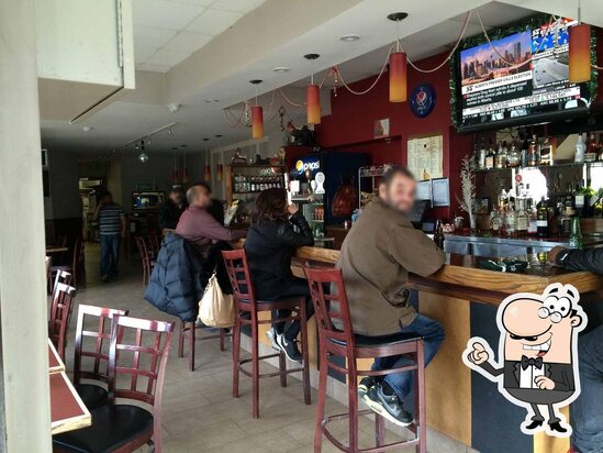 Wing Machine, 443 Parliament St in Toronto - Restaurant menu and reviews
