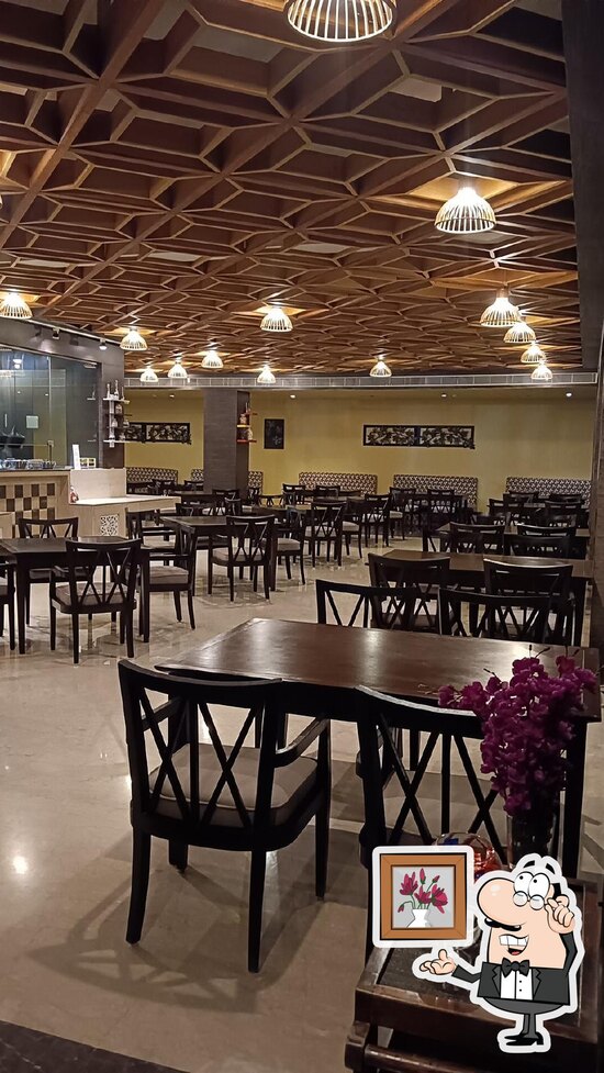Swirl The Bar, Mahabalipuram - Restaurant menu, prices and reviews