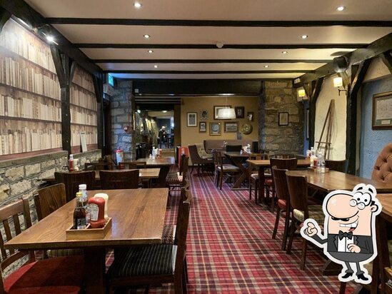Menu at Four Marys pub & bar, Linlithgow