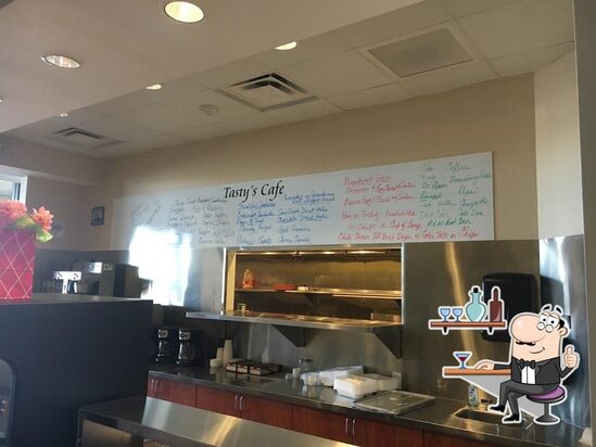 Tasty's Cafe, Houston - Menú del restaurante, precios y reseñas