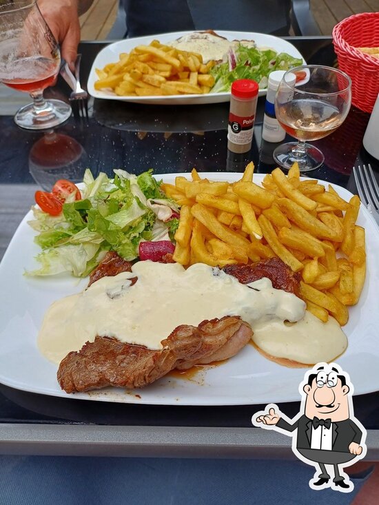 Le Saint Pierre, Saint-Pierre-en-Port - Menu du restaurant, prix et avis