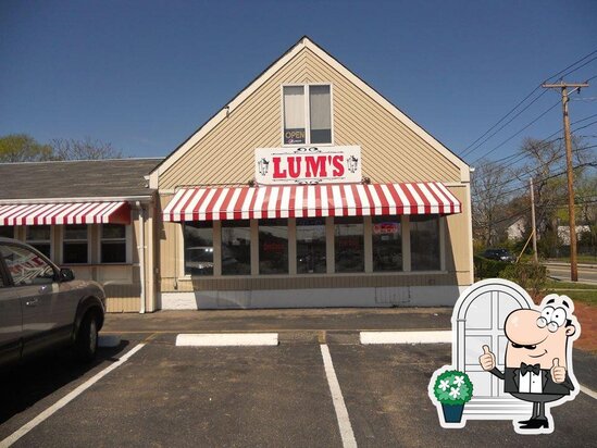 Menu at Lum's Roast Beef restaurant, Seekonk, 193 Central Ave